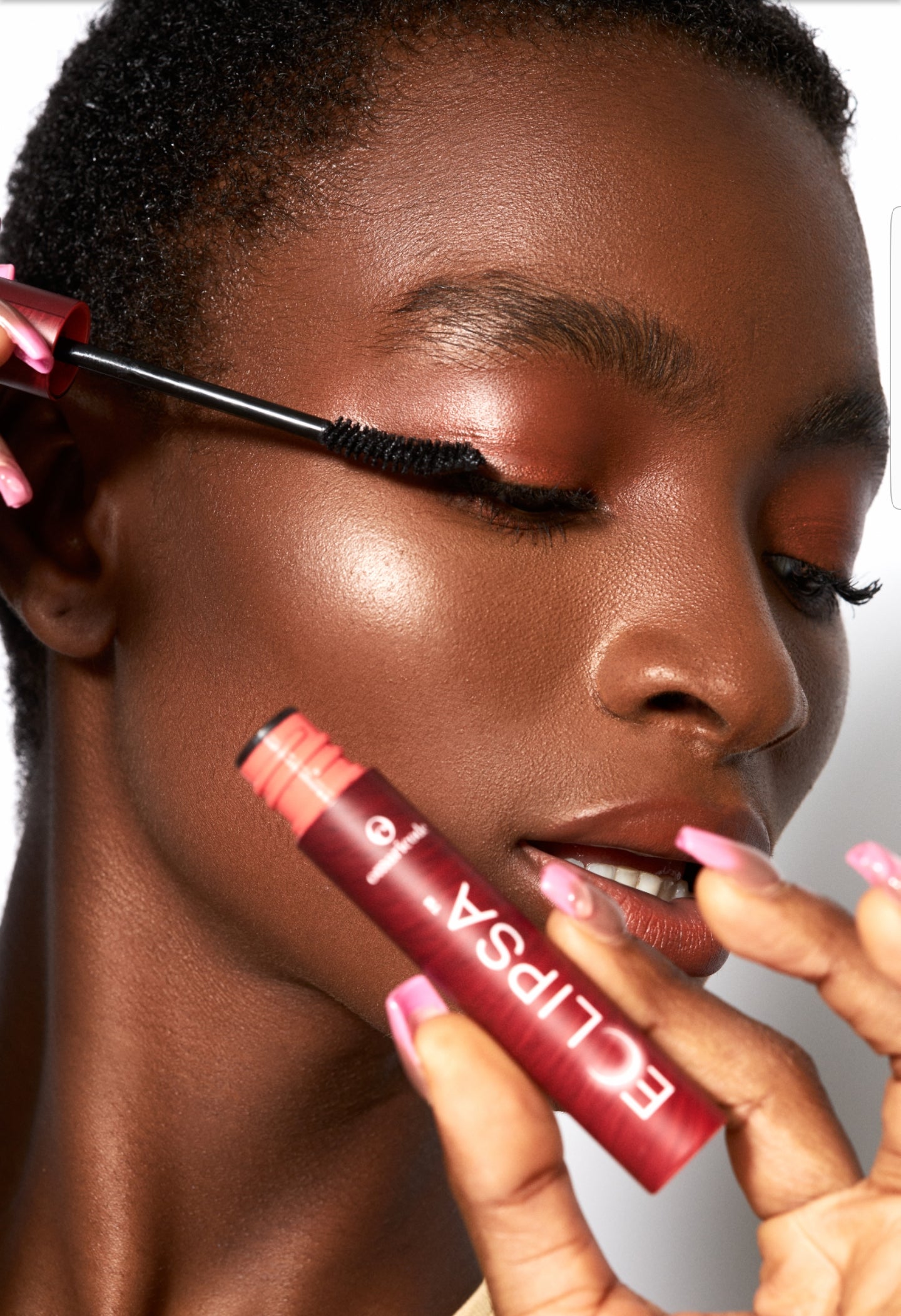 7 MASCARA HACKS FOR LONGER, FULLER LASHES – Omaricode Beauty